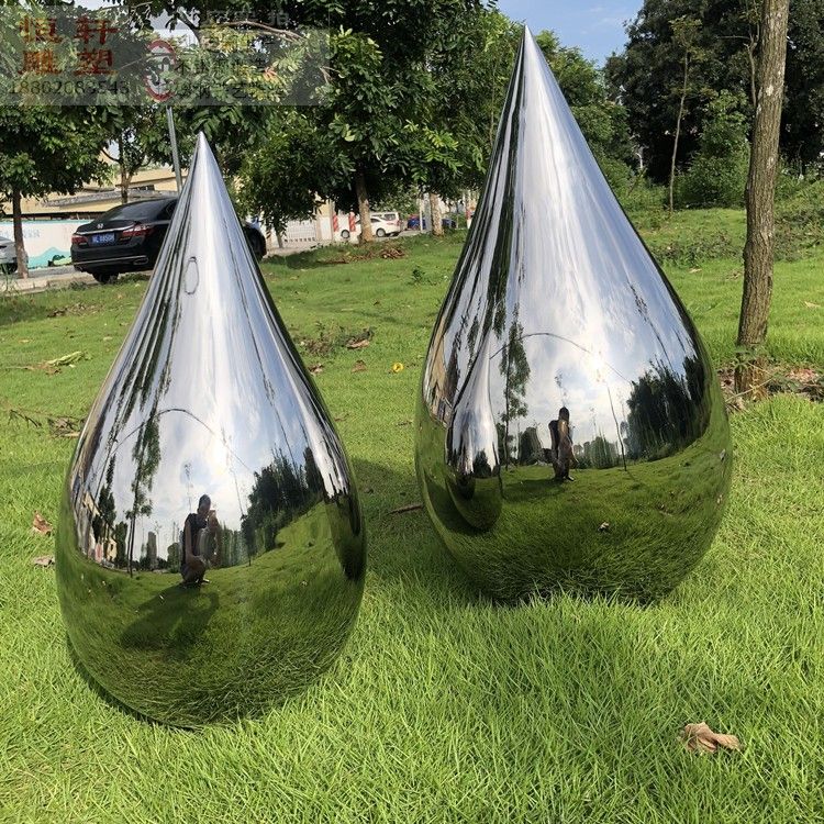 The Beauty of Nature in Stainless Steel: Our Water Drop Sculpture